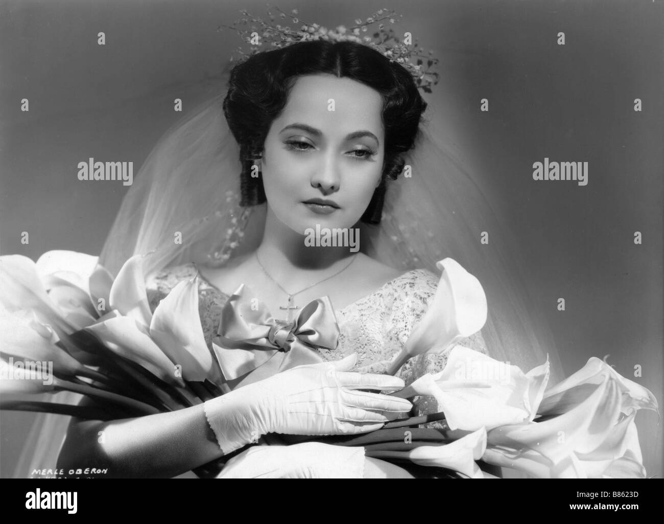 Merle oberon portrait hi-res stock photography and images - Alamy