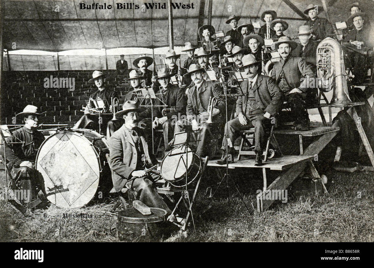 Circus band big top hi-res stock photography and images - Alamy