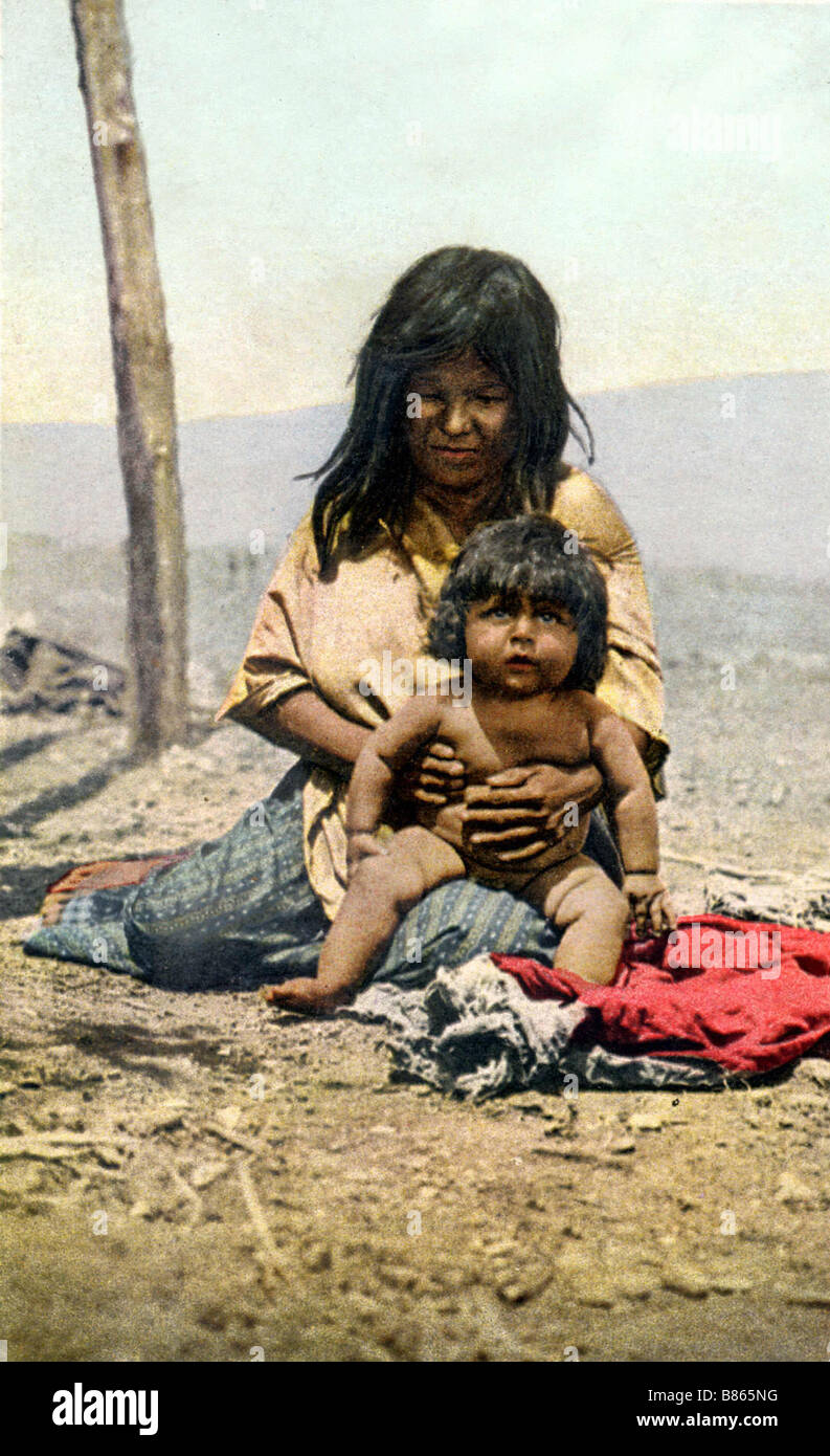 Apache woman hi-res stock photography and images - Alamy