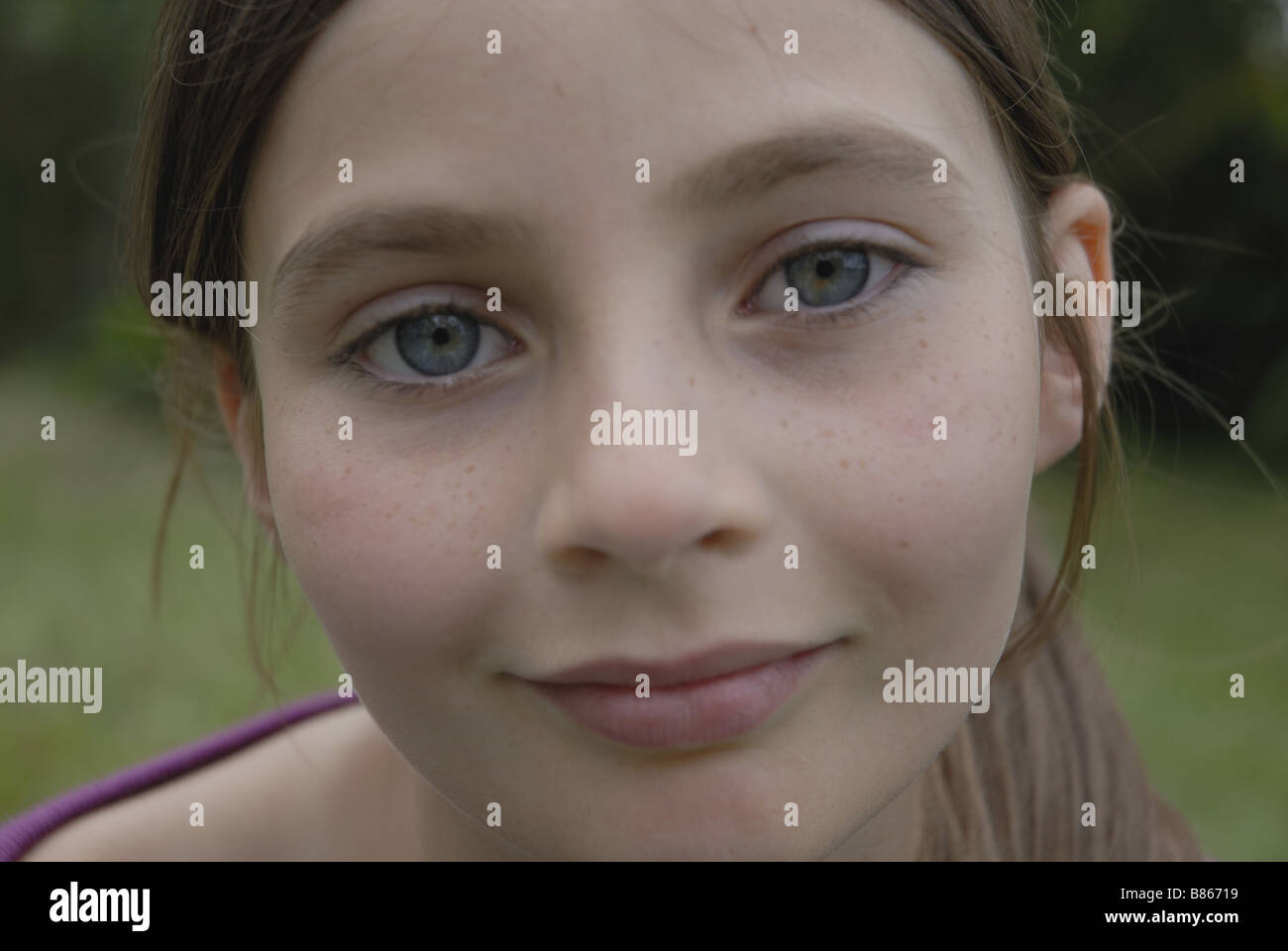 9 year old girl Stock Photo - Alamy