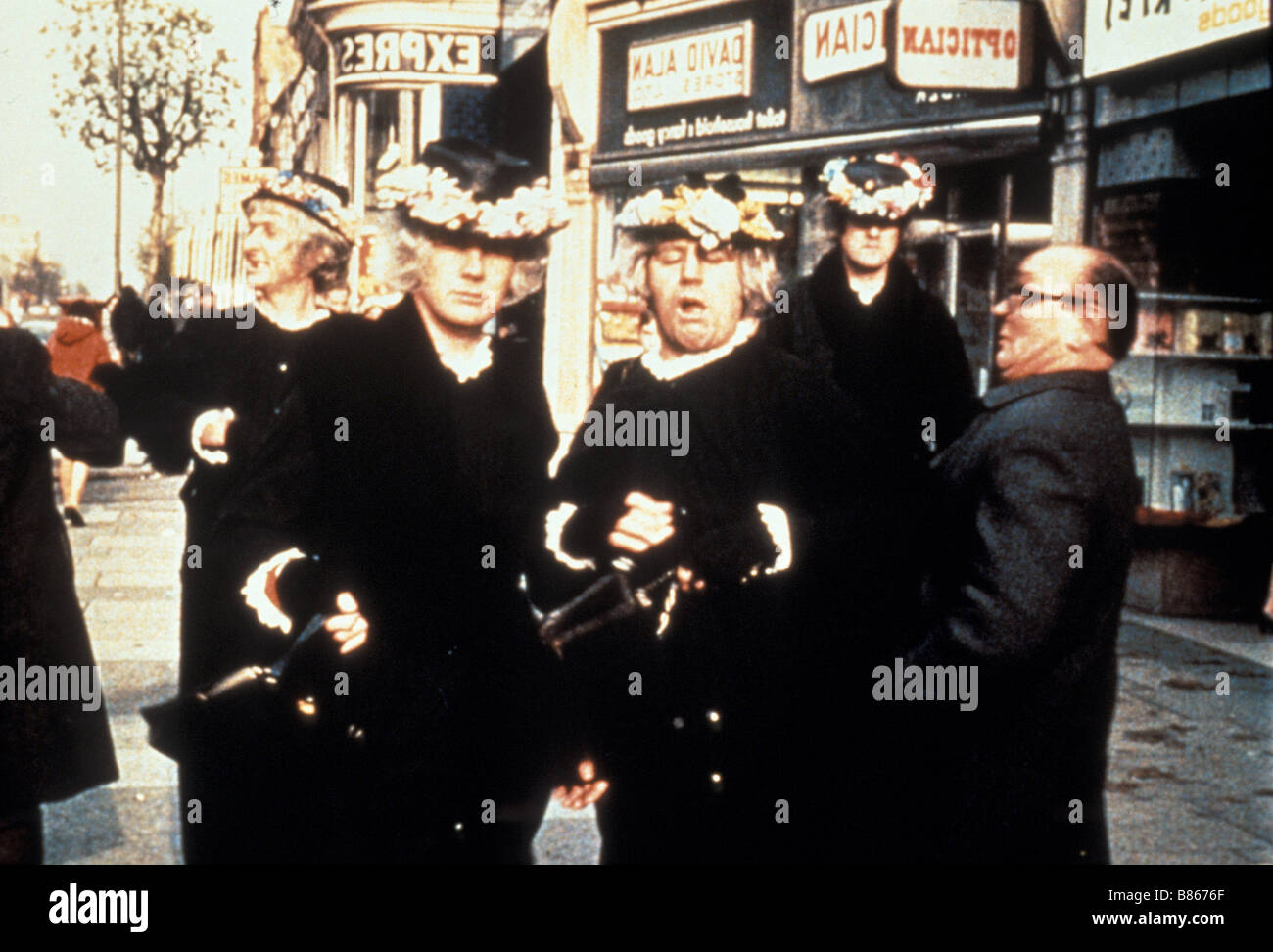 la première folie des monthy python And Now for Something Completely ...