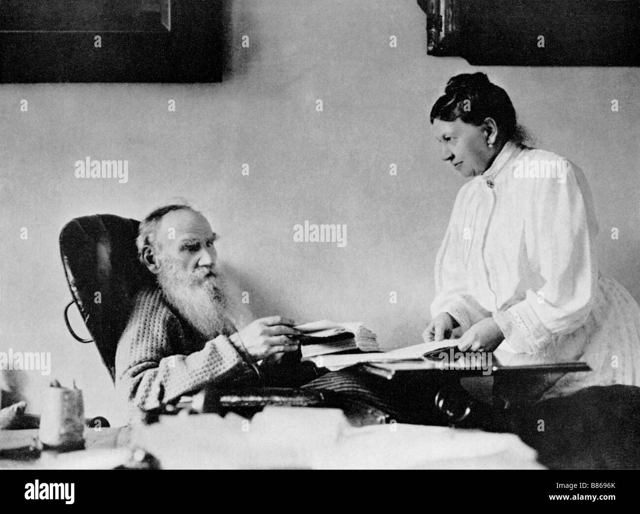 Leon Tolstoi in 1908 Stock Photo - Alamy
