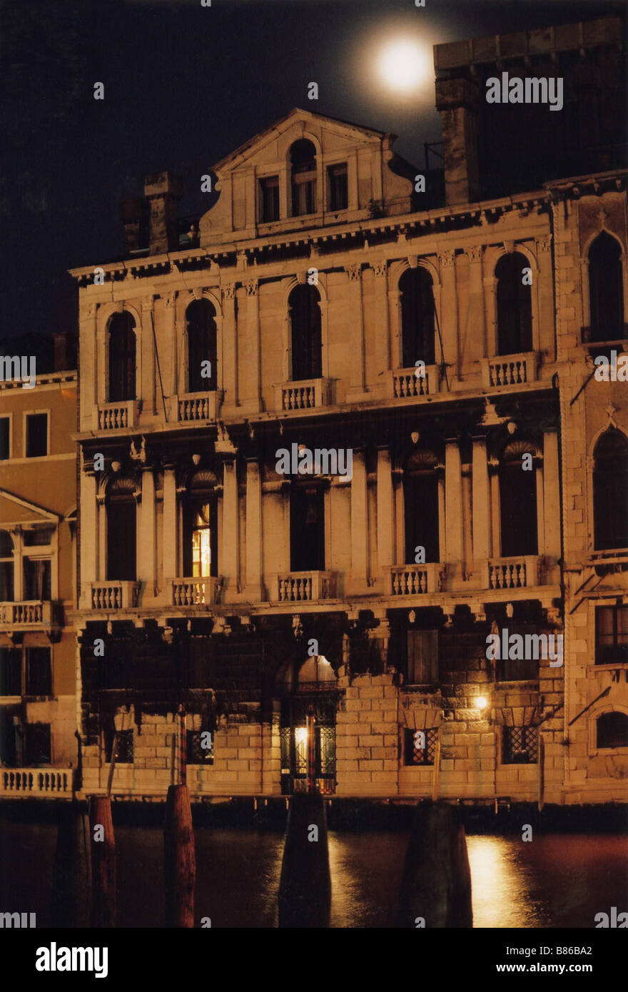 Contarini palace by night in venice the grand canal hi-res stock ...