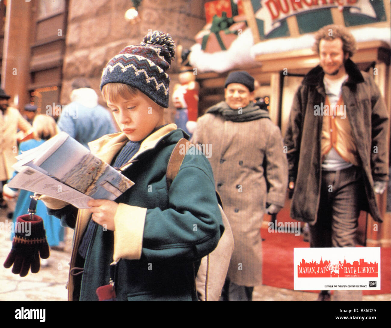 Home alone 2 1992 hi-res stock photography and images - Alamy