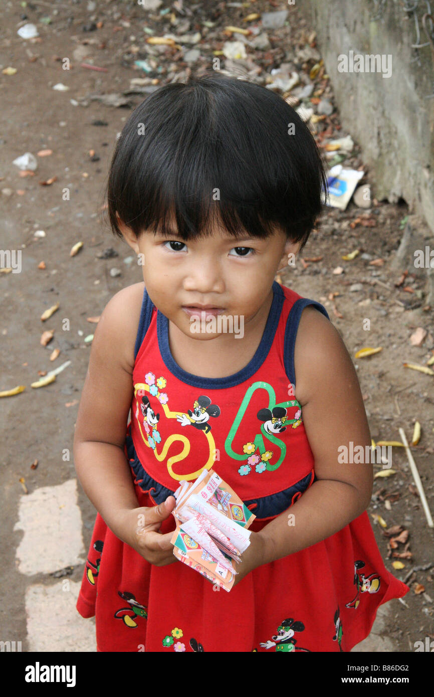 Picture of a pretty, young Vietnamese girl in a beautiful dress (taken ...