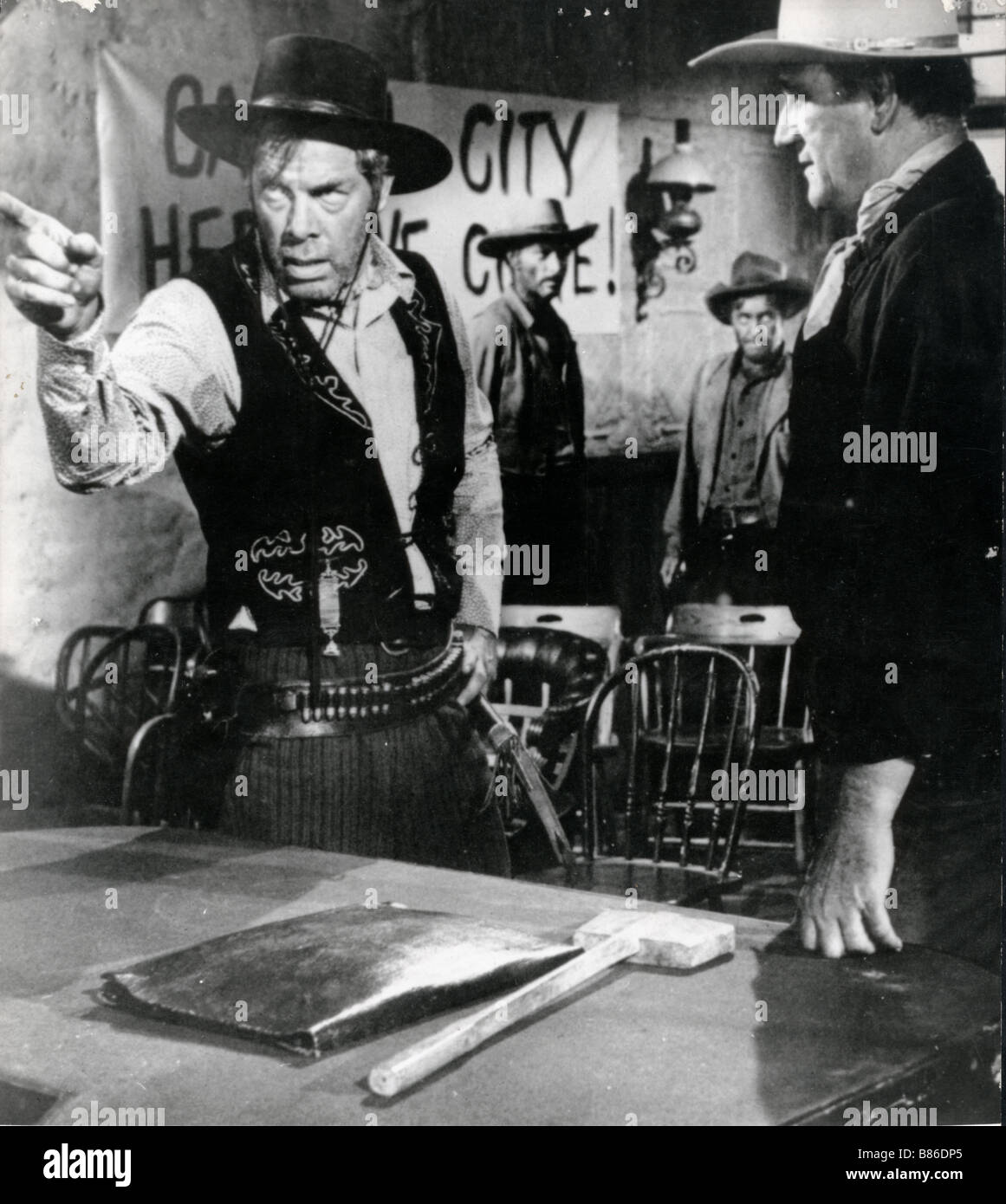 The Man Who Shot Liberty Valance Année : 1962 - USA Lee Marvin, John ...