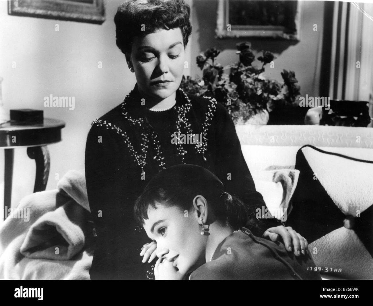 All That Heaven Allows Year : 1955 - USA Jane Wyman, Gloria Talbott ...