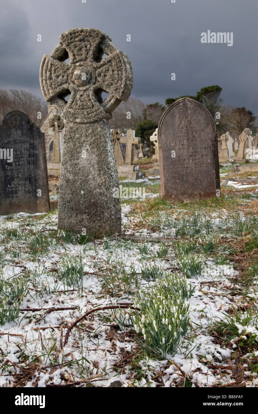 Stone cross in cornwall hi-res stock photography and images - Alamy