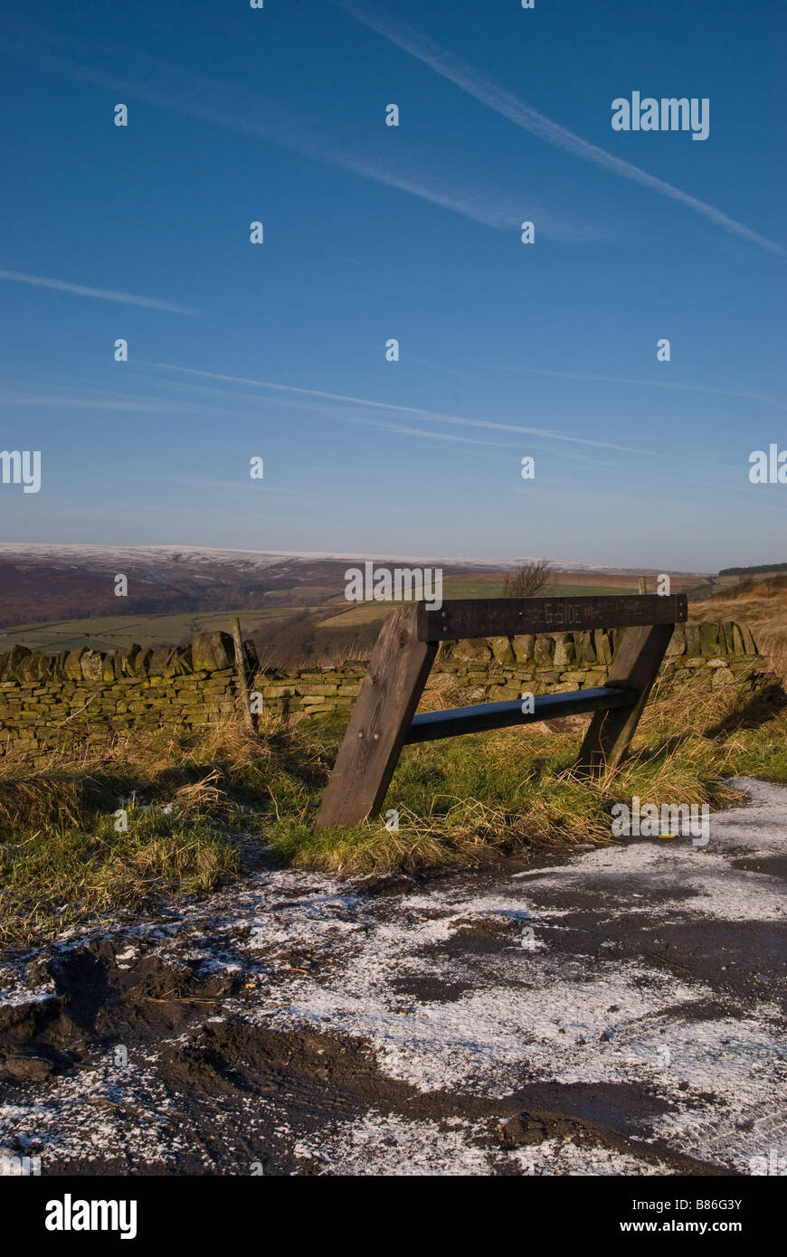 looking over peak district Stock Photo - Alamy