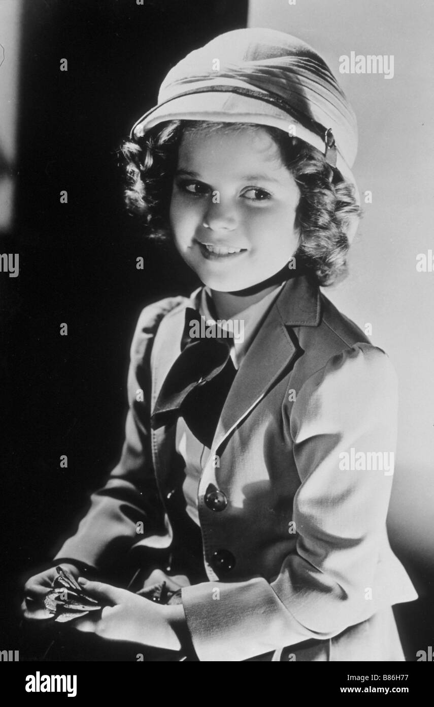 Wee Willie Winkie Year : 1937 - USA Director: John Ford Shirley Temple ...