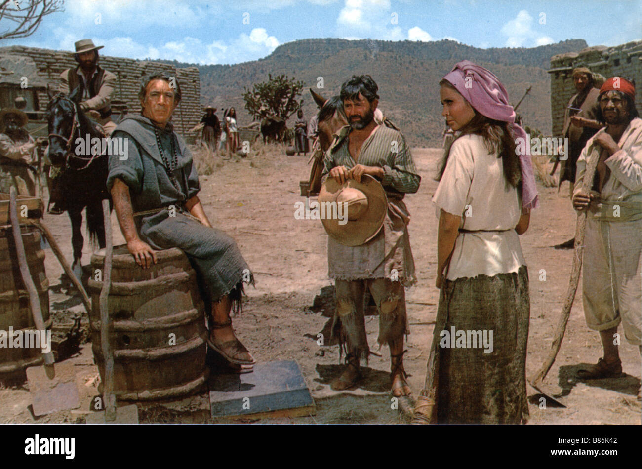 LA BATAILLE DE SAN SEBASTIAN GUNS FOR SAN SEBASTIAN Année : 1967 - USA ...