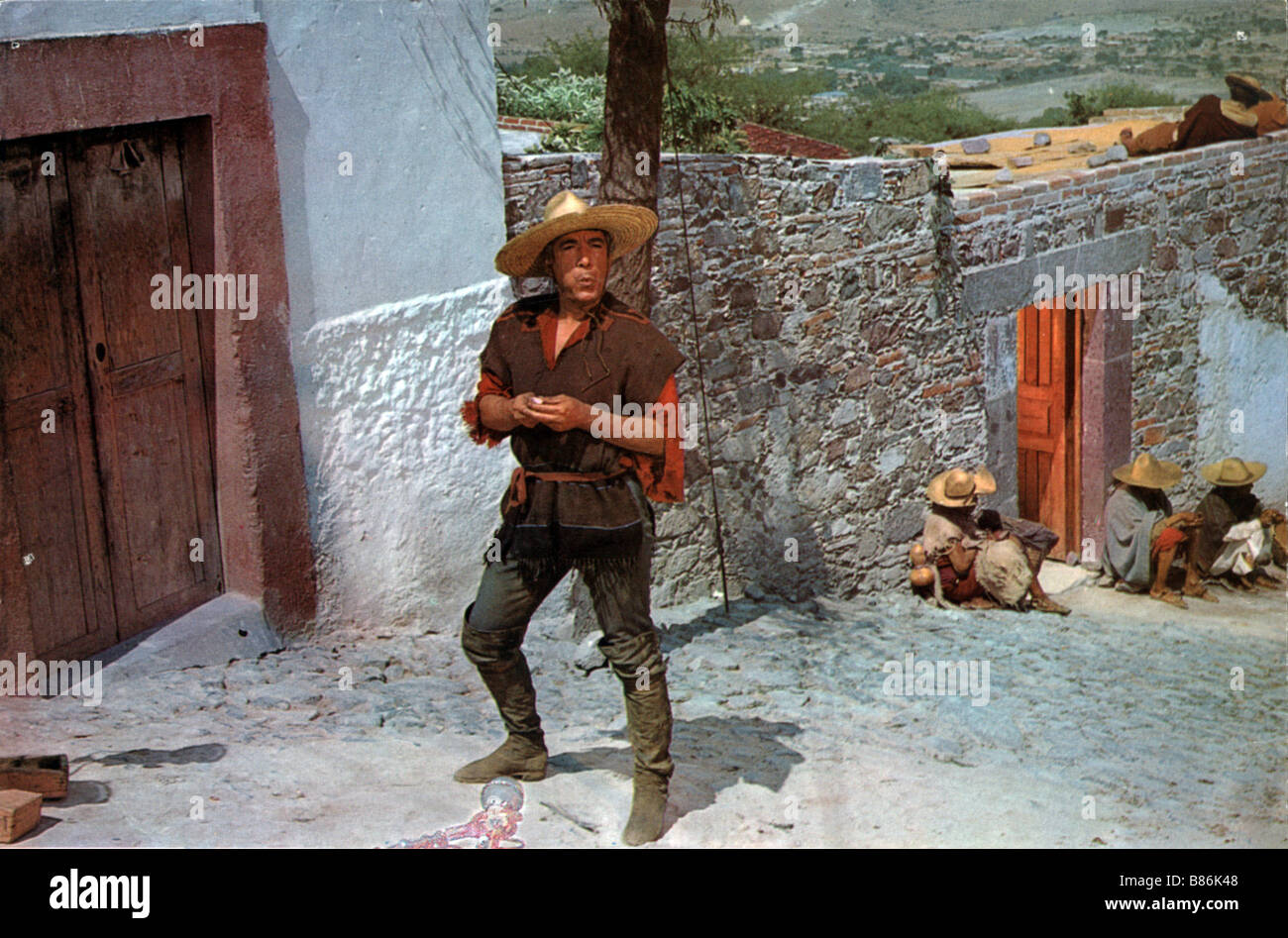 LA BATAILLE DE SAN SEBASTIAN GUNS FOR SAN SEBASTIAN Année : 1967 - USA ...