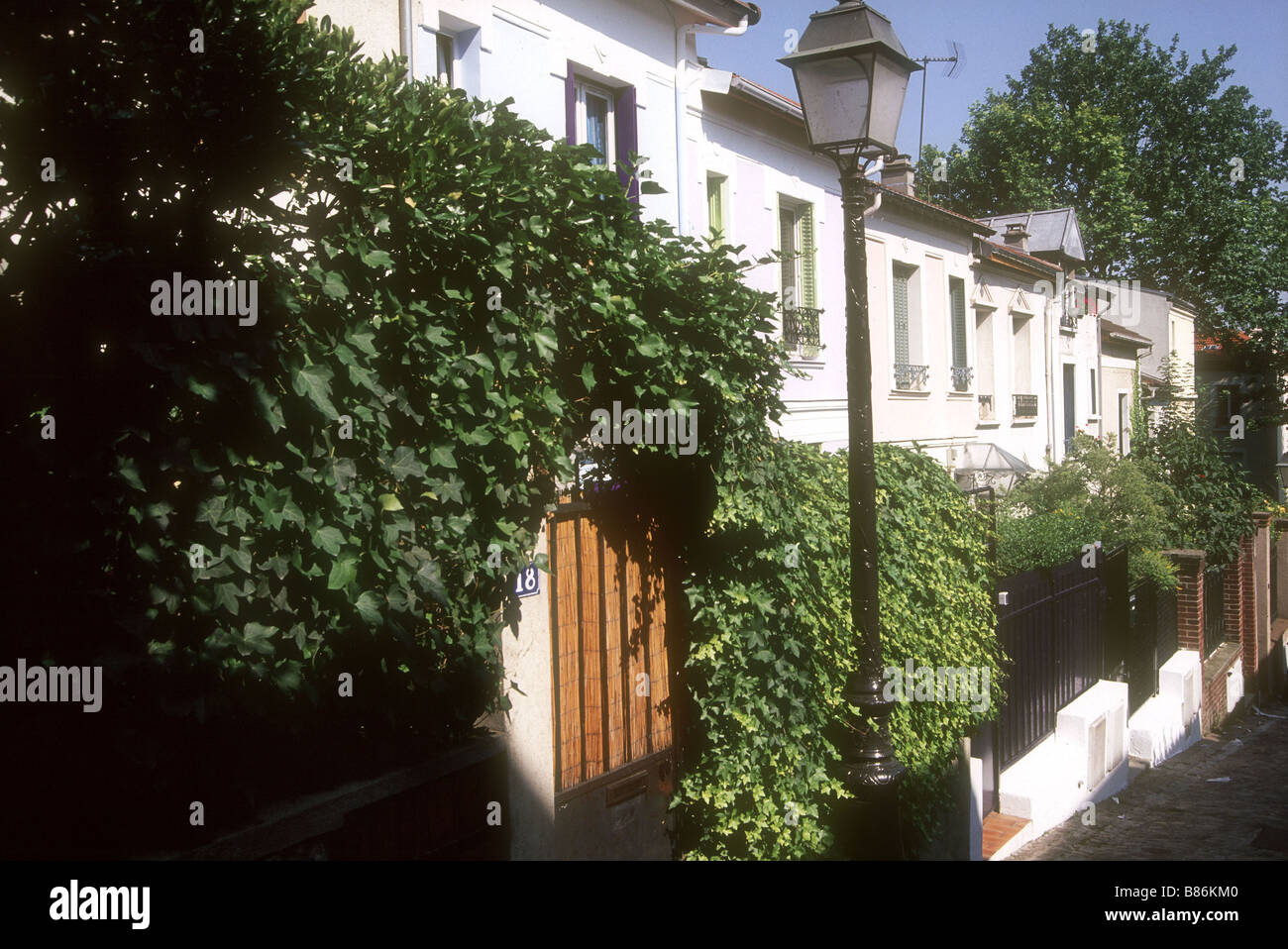 Quartier de la Mouzaia in Paris Stock Photo - Alamy