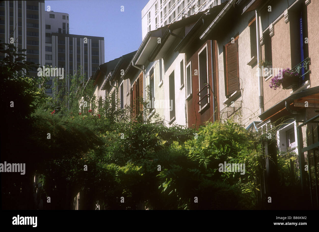 Quartier de la Mouzaia in Paris Stock Photo - Alamy