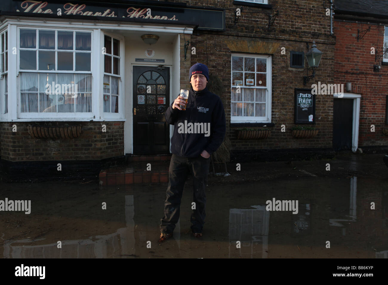 Drinking beer in the rain hi-res stock photography and images - Alamy