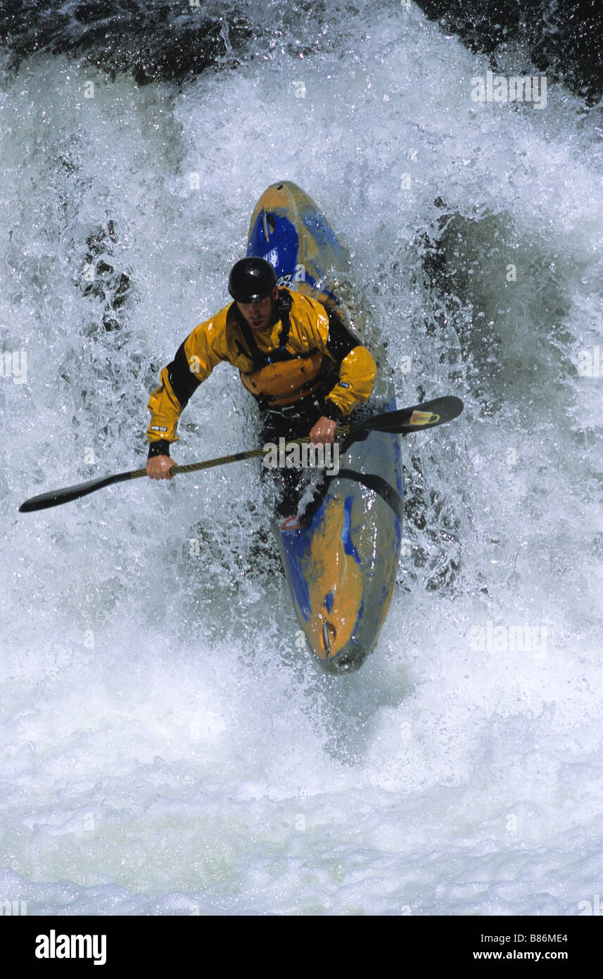 Kayaker drops Dillon Falls Stock Photo - Alamy