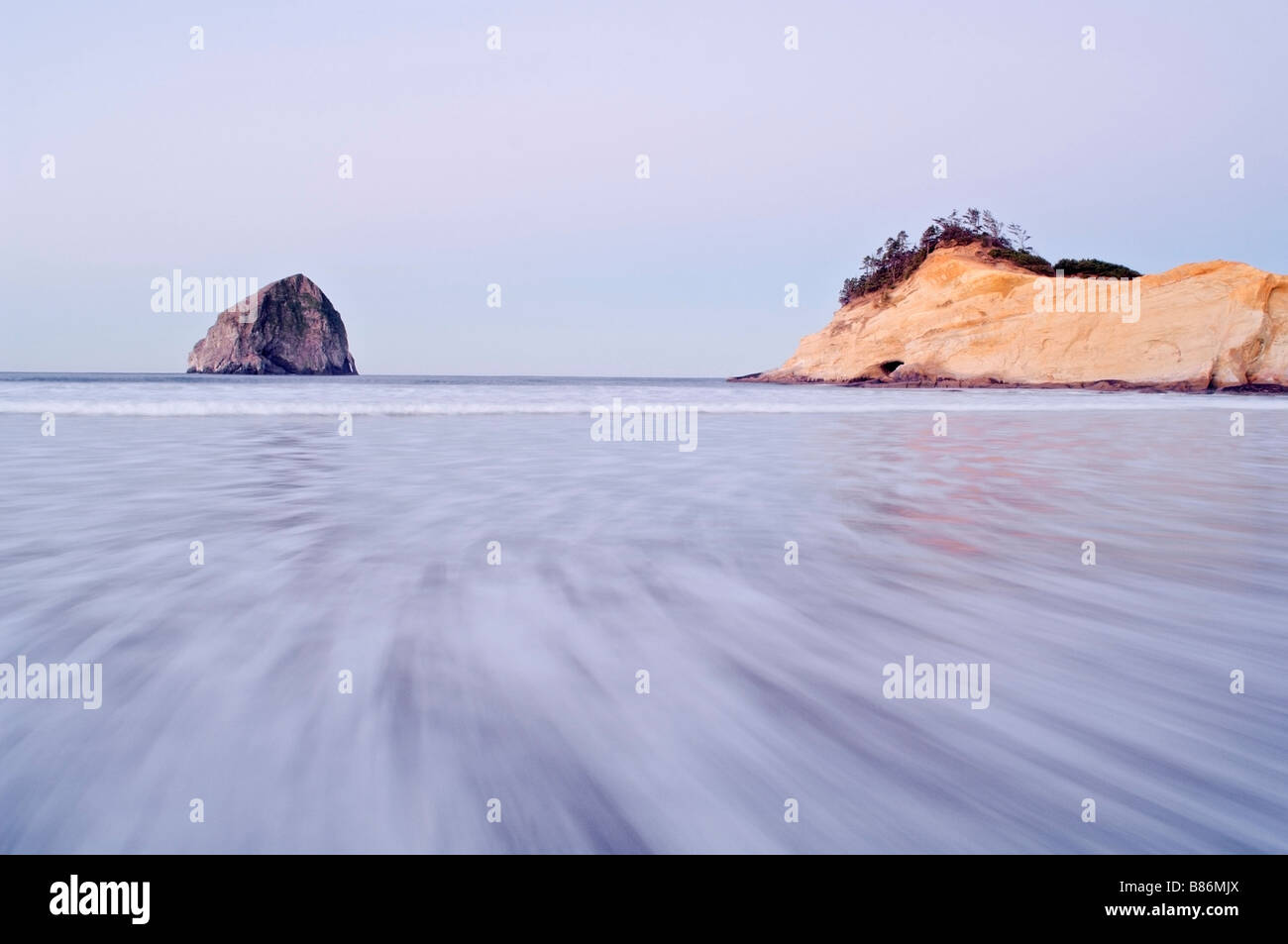 Cape Kiwanda, Pacific City, Oregon, USA Stock Photo - Alamy