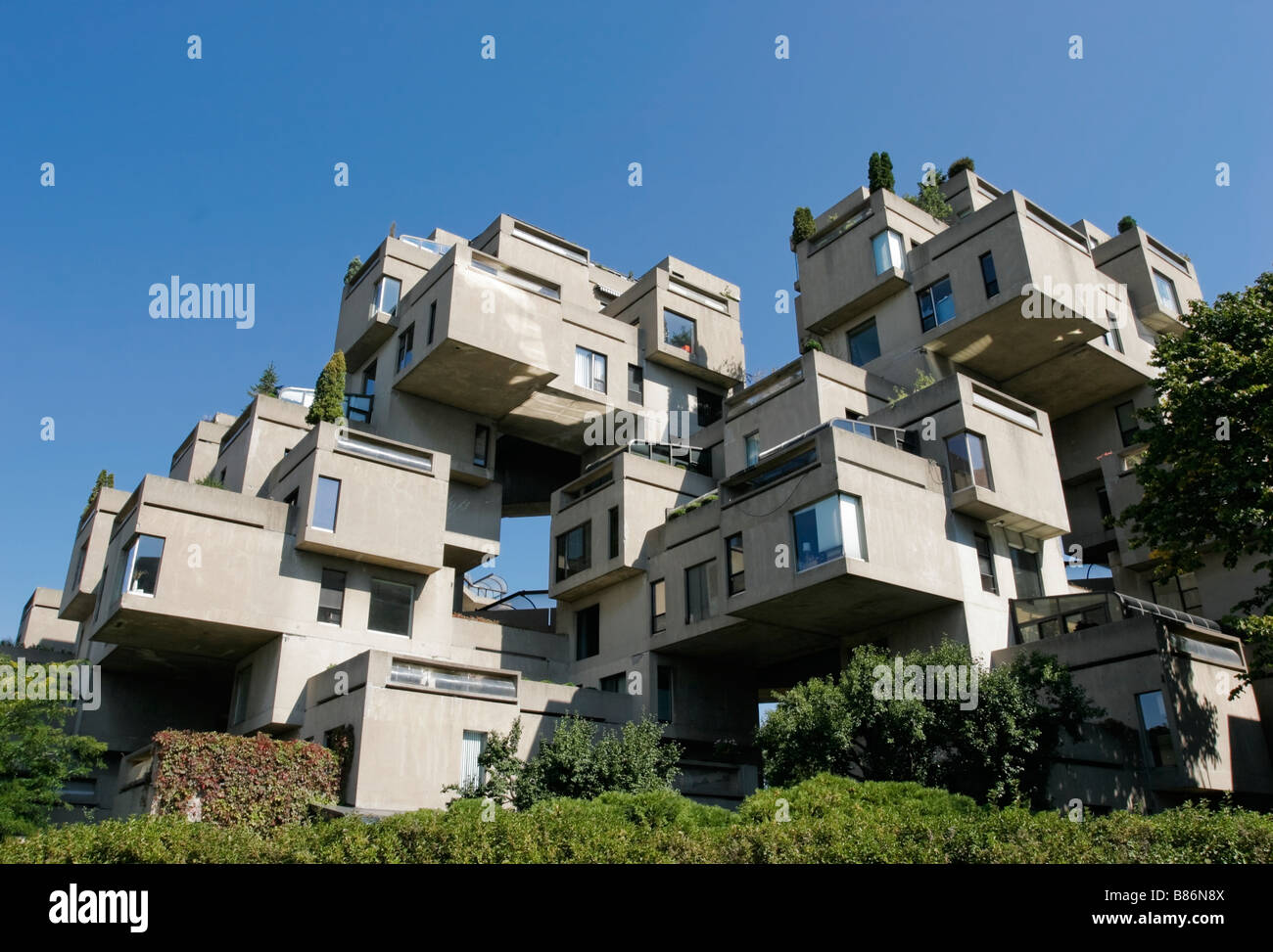 Habitat 67 montreal quebec hi-res stock photography and images - Alamy