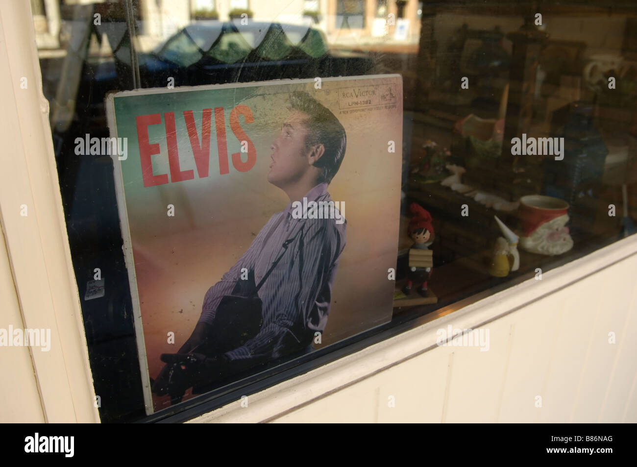 Elvis presley 1960s hi-res stock photography and images - Alamy