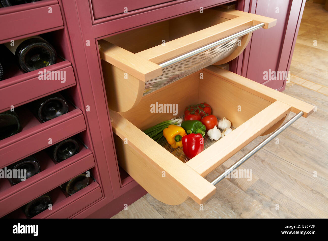 Vegetable drawer hi-res stock photography and images - Alamy