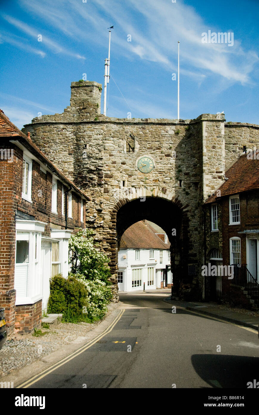 The Landgate, Hilder's Cliff, Rye Stock Photo - Alamy