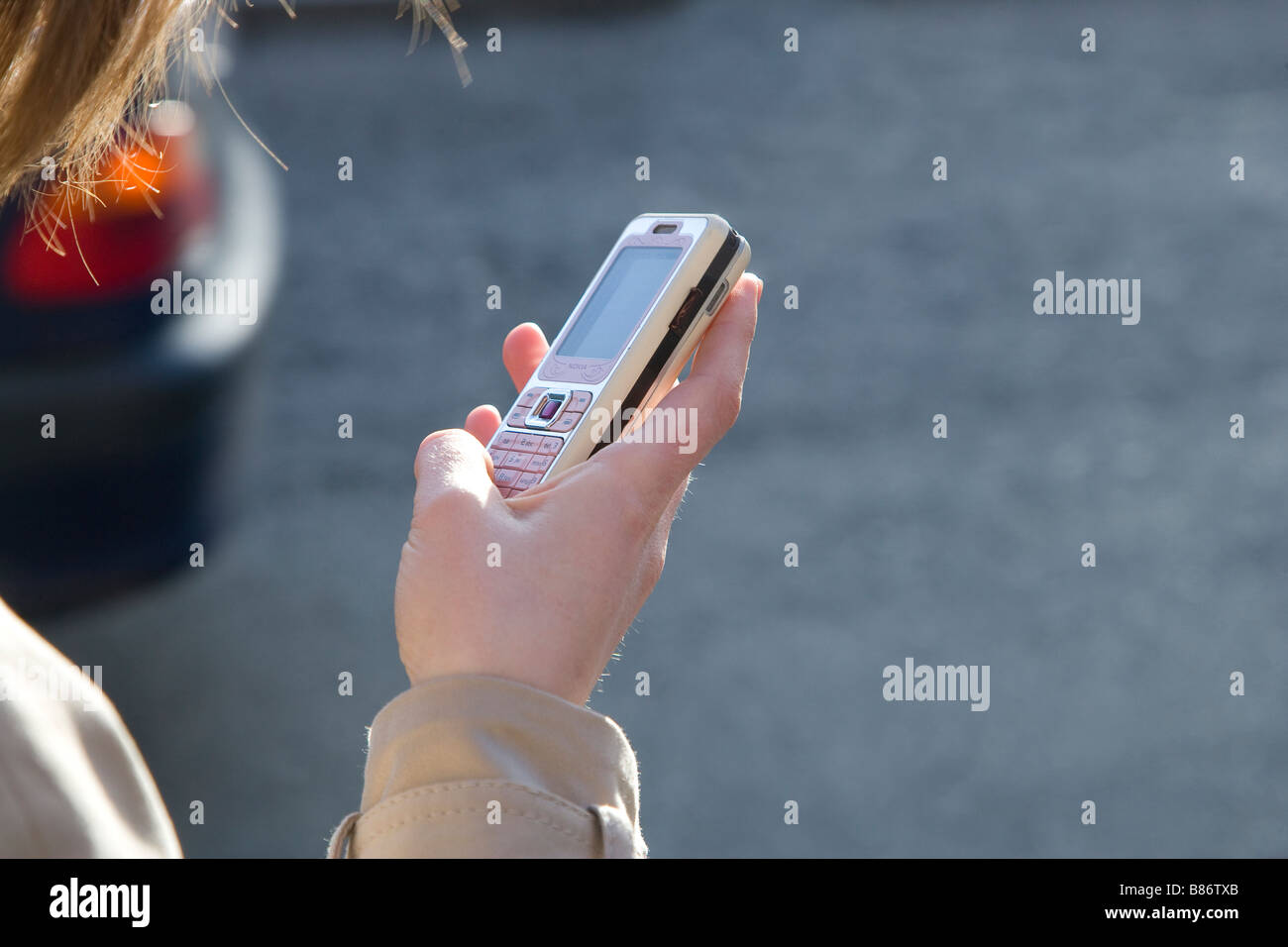 Speaking on the phone in public hi-res stock photography and images - Alamy