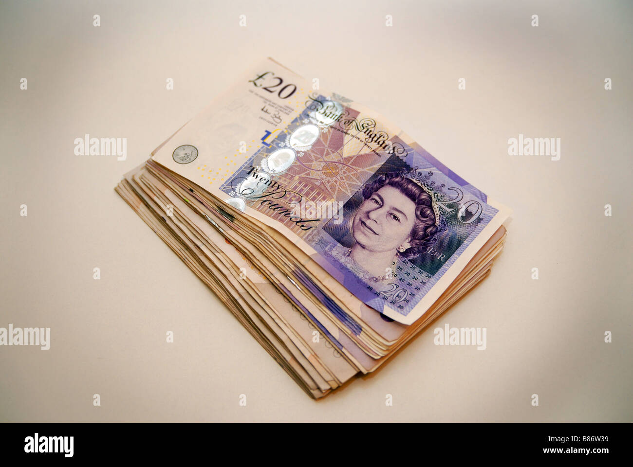 Pound notes hi-res stock photography and images - Alamy