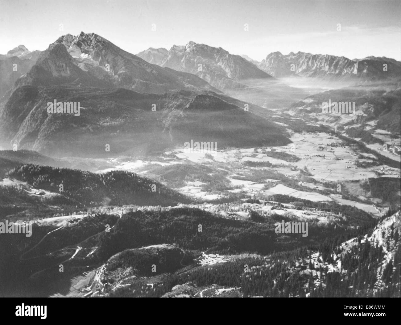 Eagle's nest adolf hitler's hi-res stock photography and images - Alamy