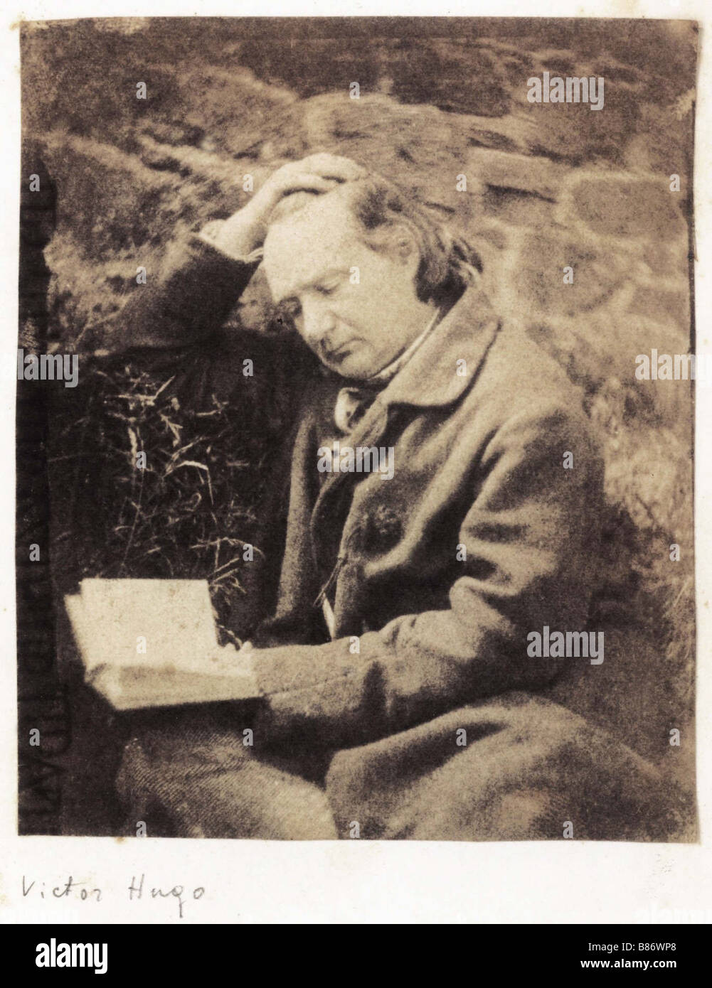 Victor hugo reading hi-res stock photography and images - Alamy
