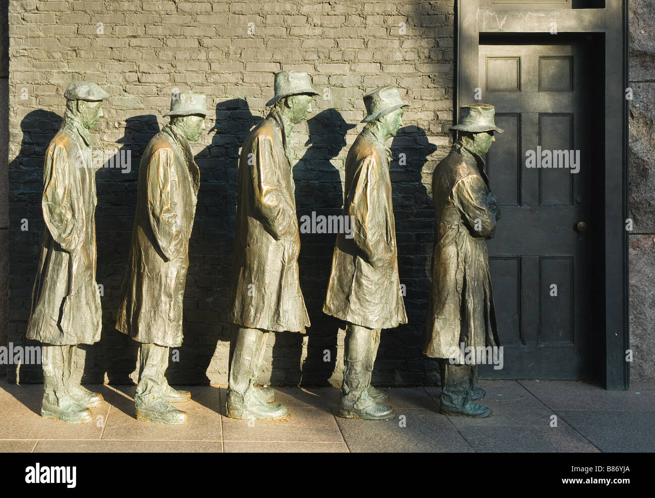 "Breadline" sculpture by George Segal at the Franklin D. Roosevelt ...
