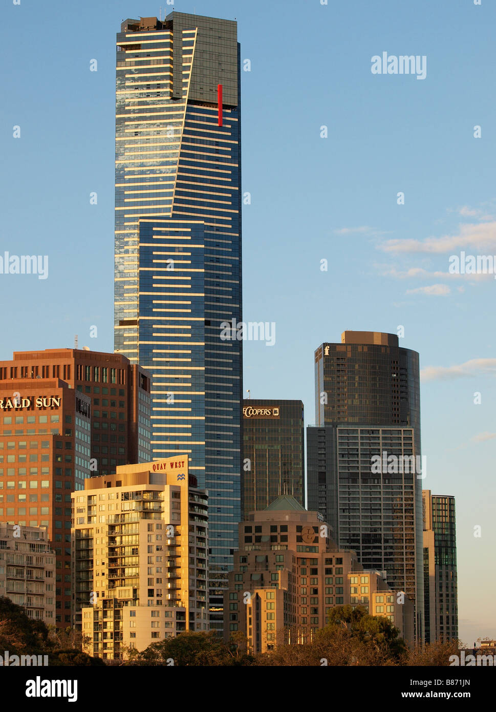Southbank buildings hi-res stock photography and images - Alamy