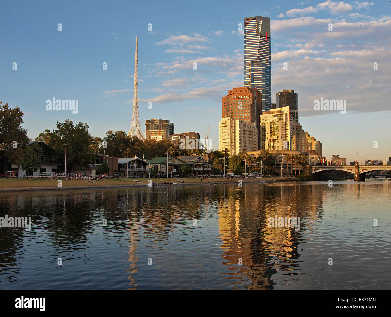 RIVER YARRA MELBOURNE VICTORIA AUSTRALIA WITH SOUTHBANK BUILDINGS AND ...