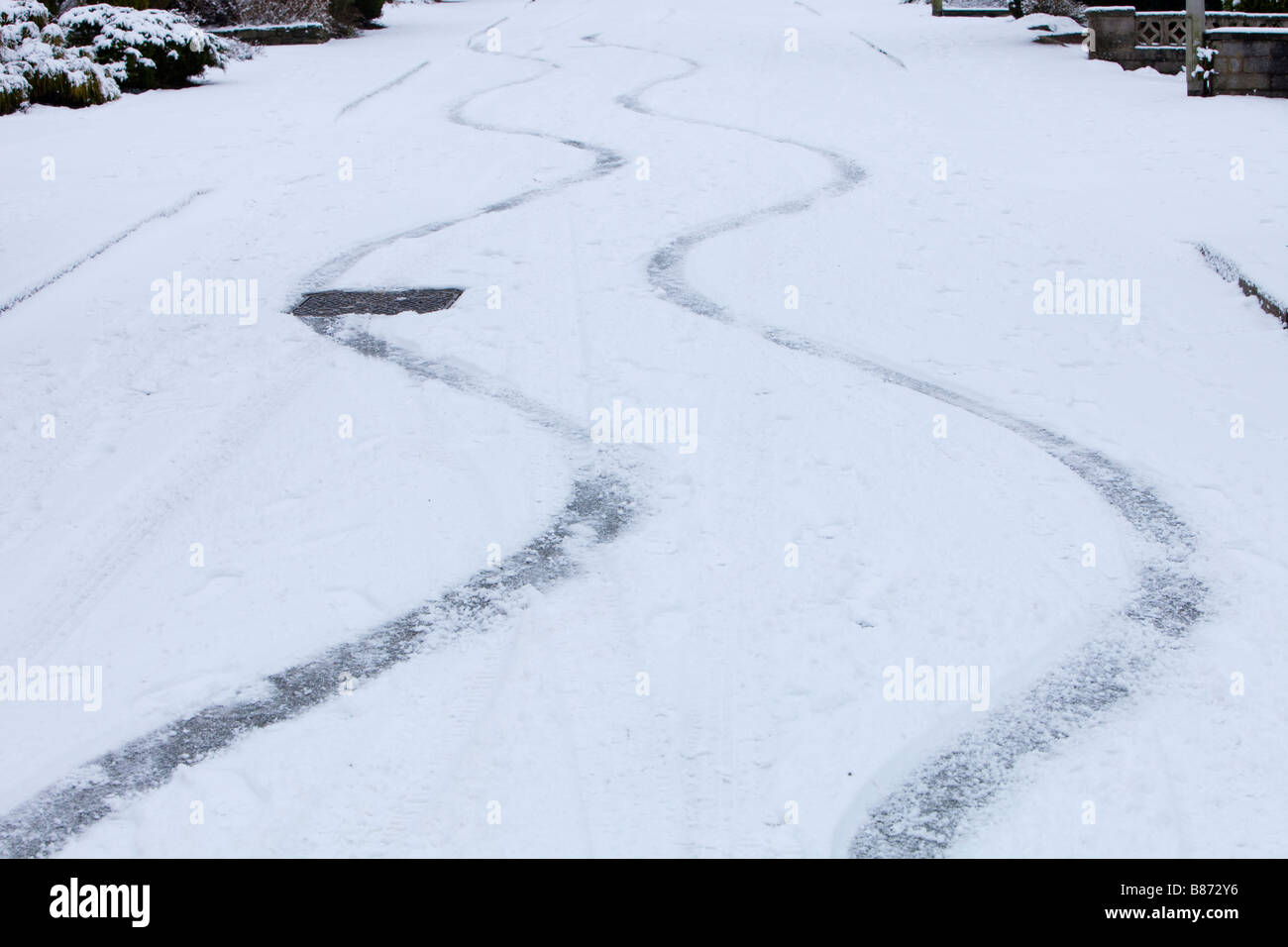 Skid Marks Road Stock Photos & Skid Marks Road Stock Images - Alamy