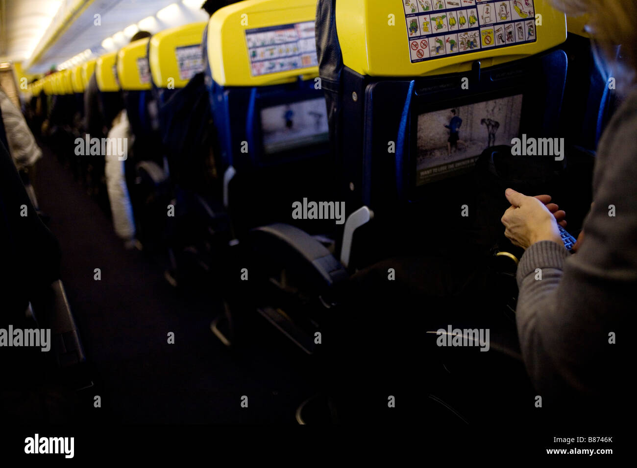 Ryanair hi-res stock photography and images - Alamy