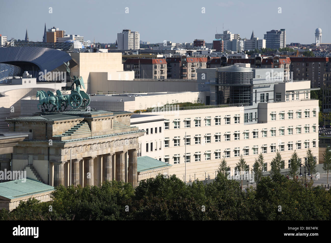 Berlin Brandenburger Brandenburg Tor Gate Embassy Of The United States ...