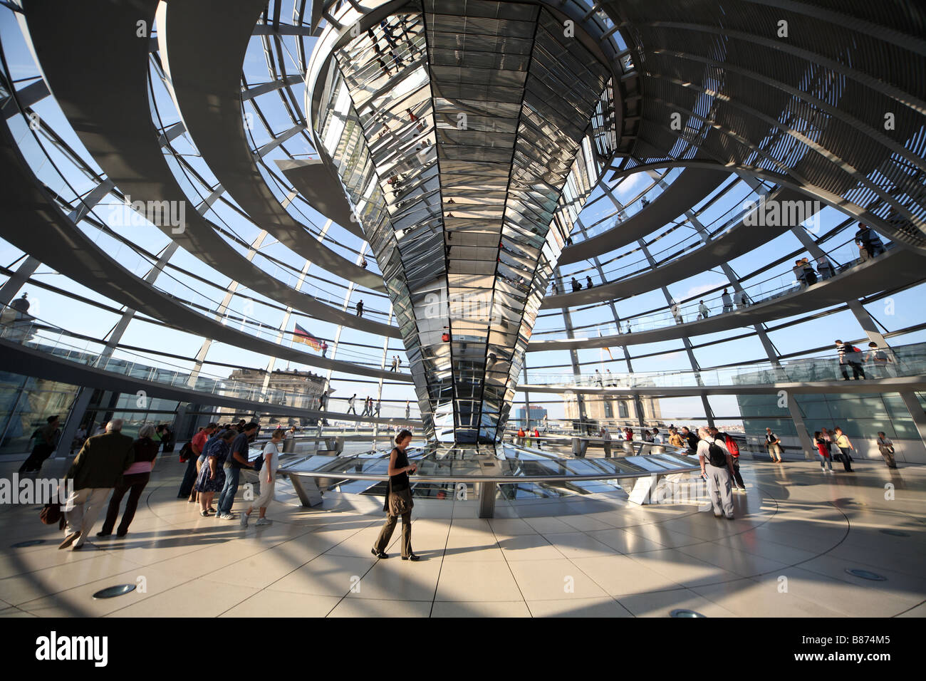 Elegantes Reichstag Von Innen Bild