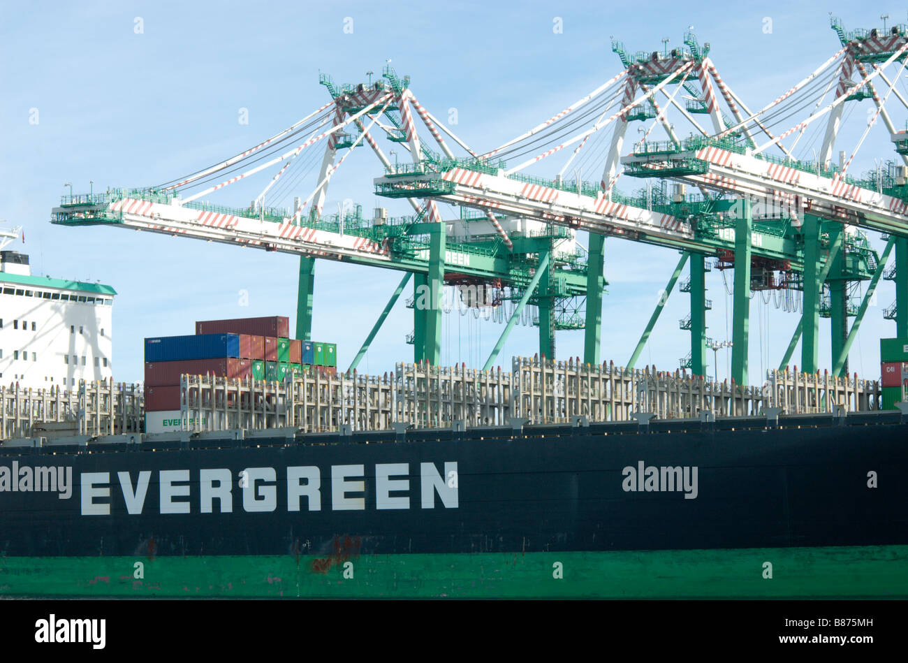 Cranes and a ship from Evergreen Shipping line Stock Photo - Alamy