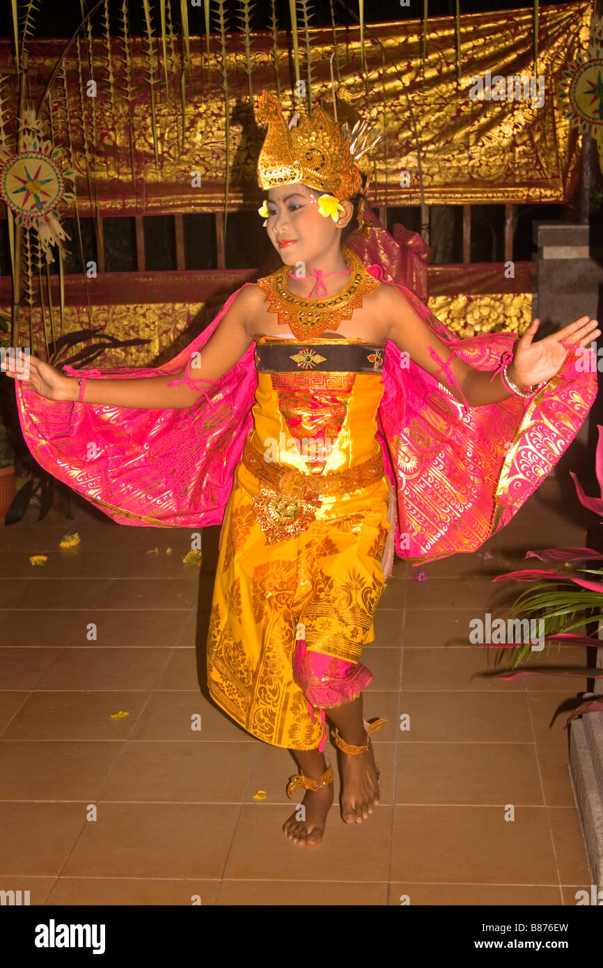 Balinese dancer performing a traditional dance Stock Photo - Alamy