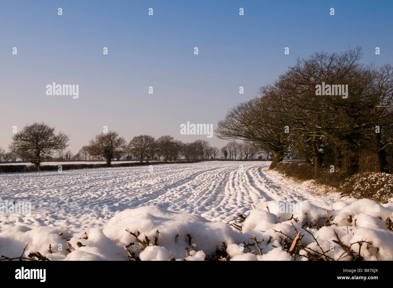 Snowfall chesterfield hi-res stock photography and images - Alamy