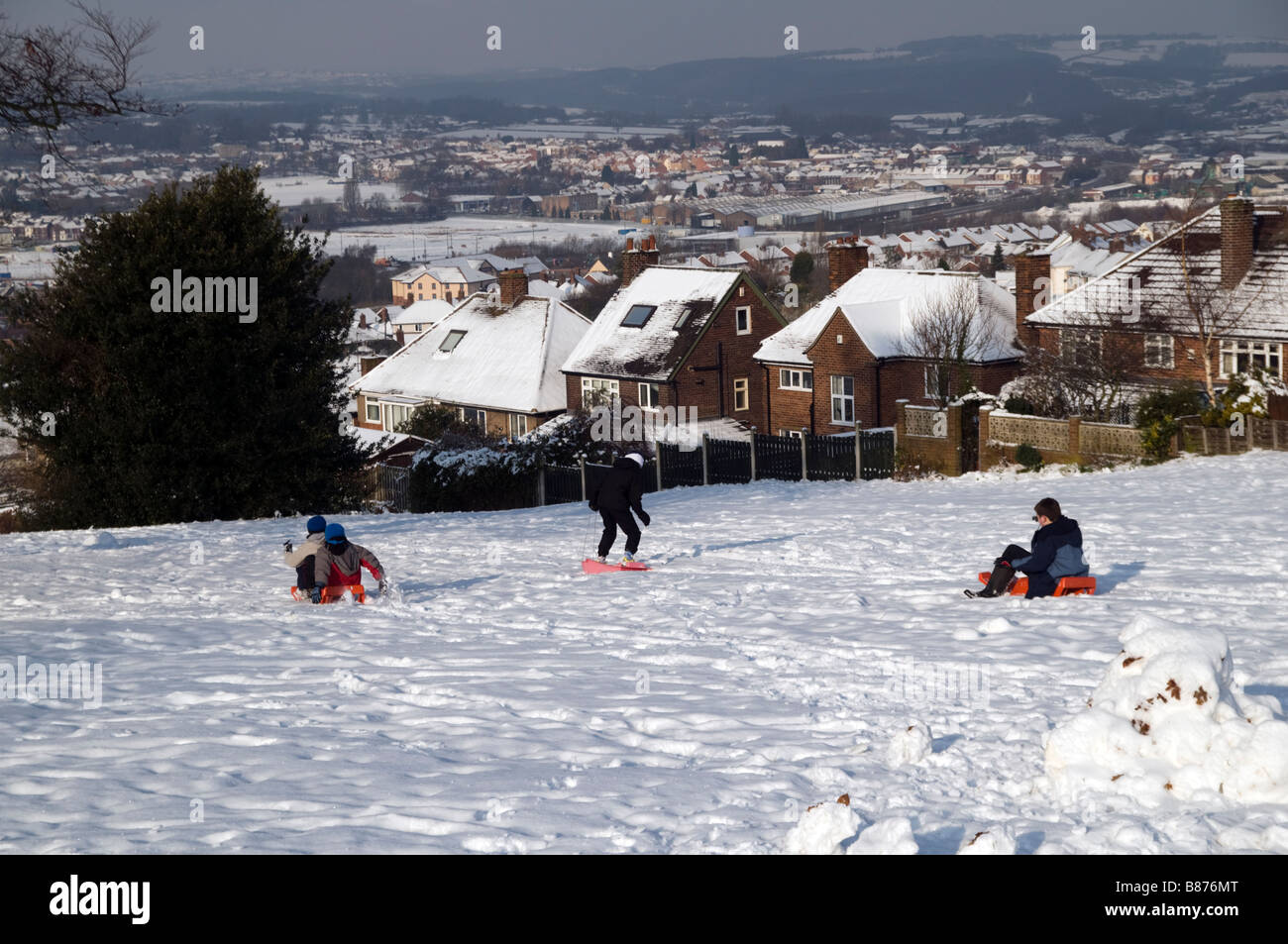 Snowfall chesterfield hi-res stock photography and images - Alamy
