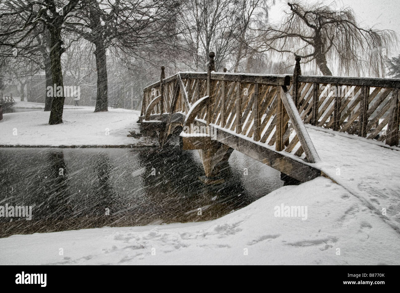 Snow scene in Western Park in Sheffield during heavy snows South ...