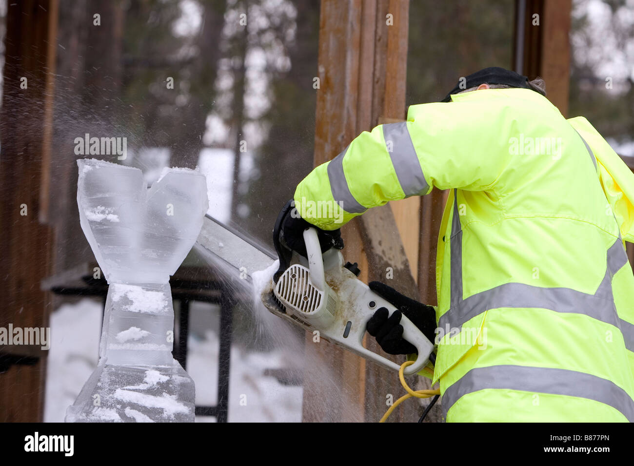 Ice saw hi-res stock photography and images - Alamy