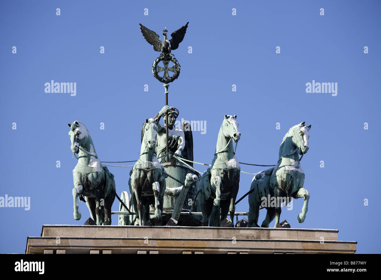 Berlin Brandenburger Tor Gate Quadriga Stock Photo - Alamy
