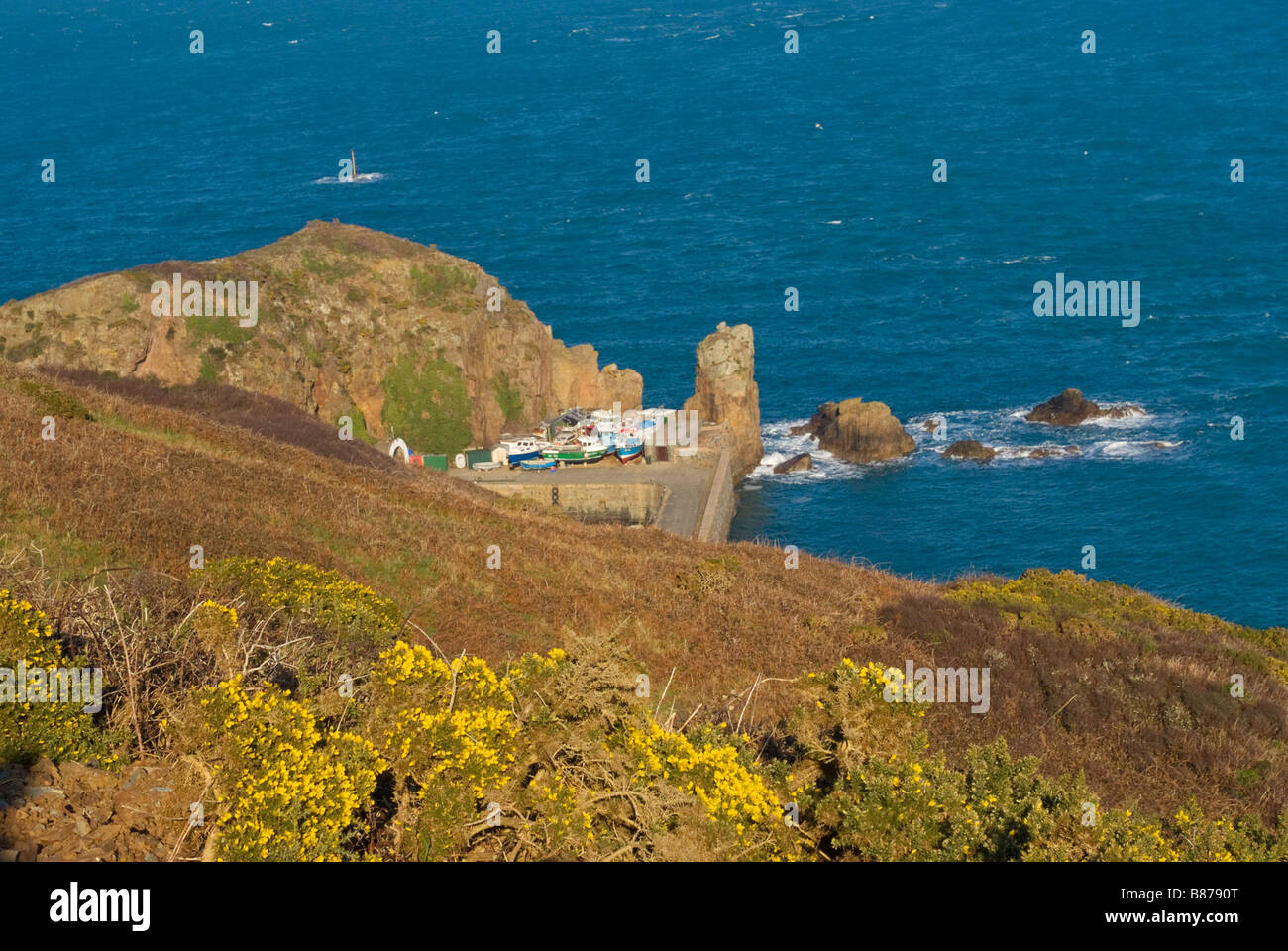 Sark, channel islands harbour hi-res stock photography and images - Alamy