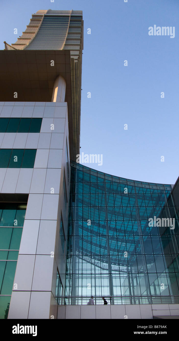 Bahrain financial hi-res stock photography and images - Alamy