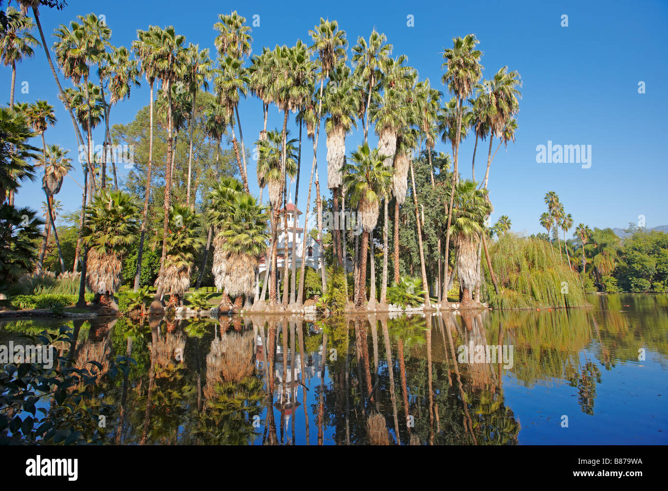 Queen Anne Cottage among the palm trees. Los Angeles County Arboretum ...