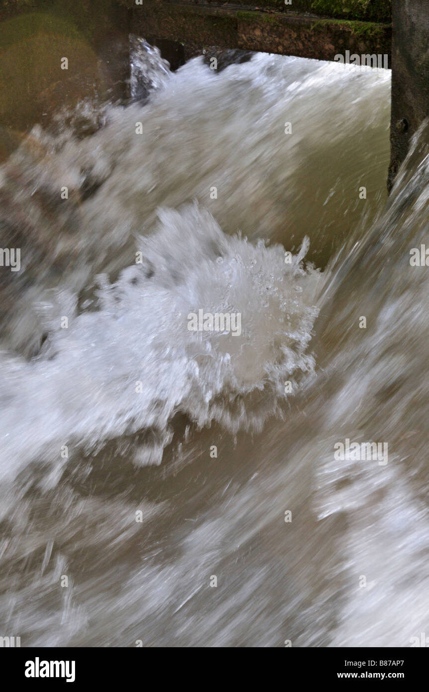 Rushing rivers hi-res stock photography and images - Alamy