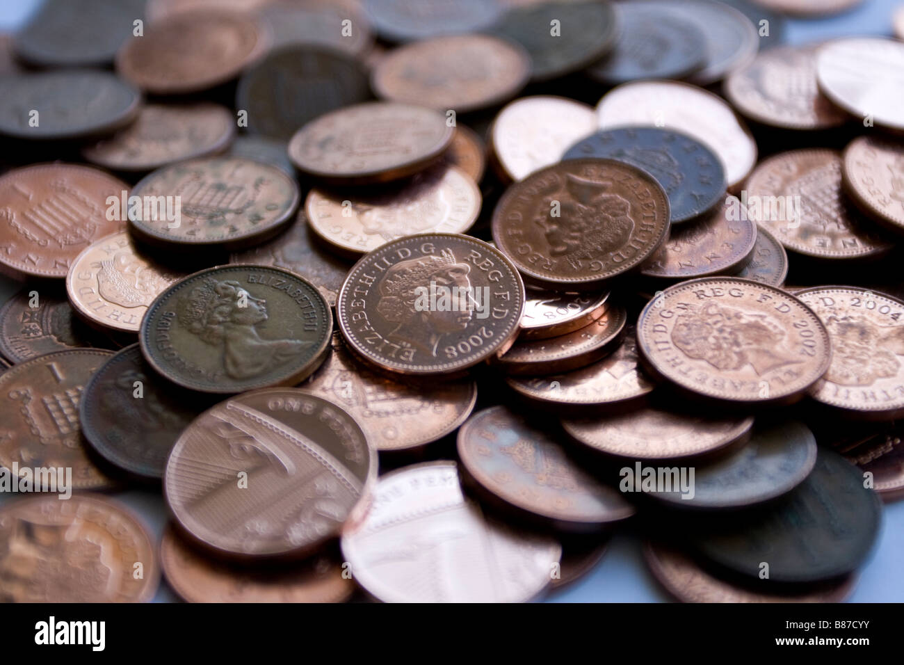 Lots of pennies hi-res stock photography and images - Alamy