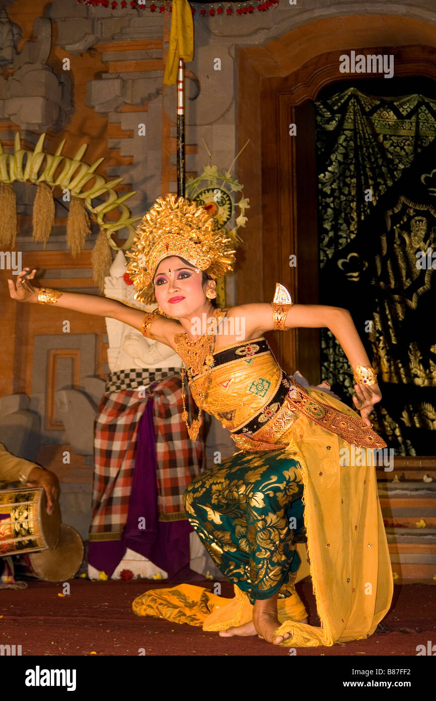 Balinese Dancer High Resolution Stock Photography and Images - Alamy
