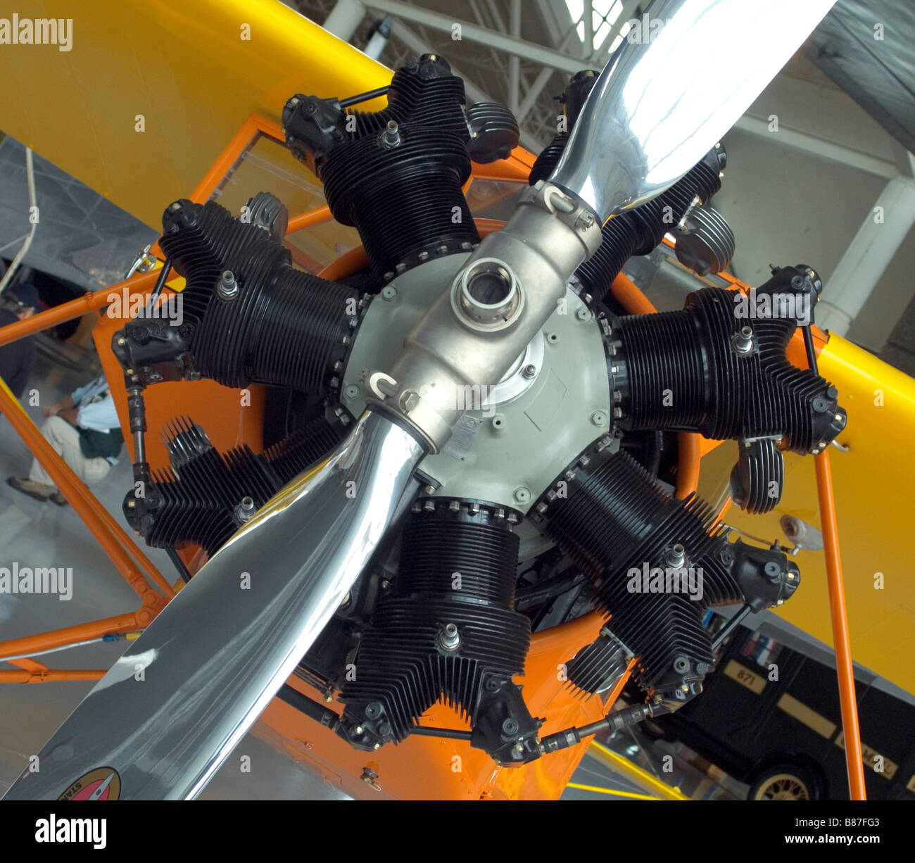 Vintage Prop Airplane Nose Engine propeller Stock Photo - Alamy